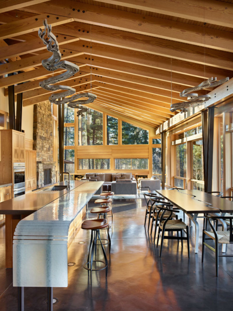 Mazama House: Contemporary Architecture