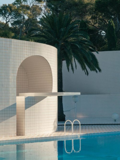 Alain Capeillères' Hidden Swimming Pool [France]