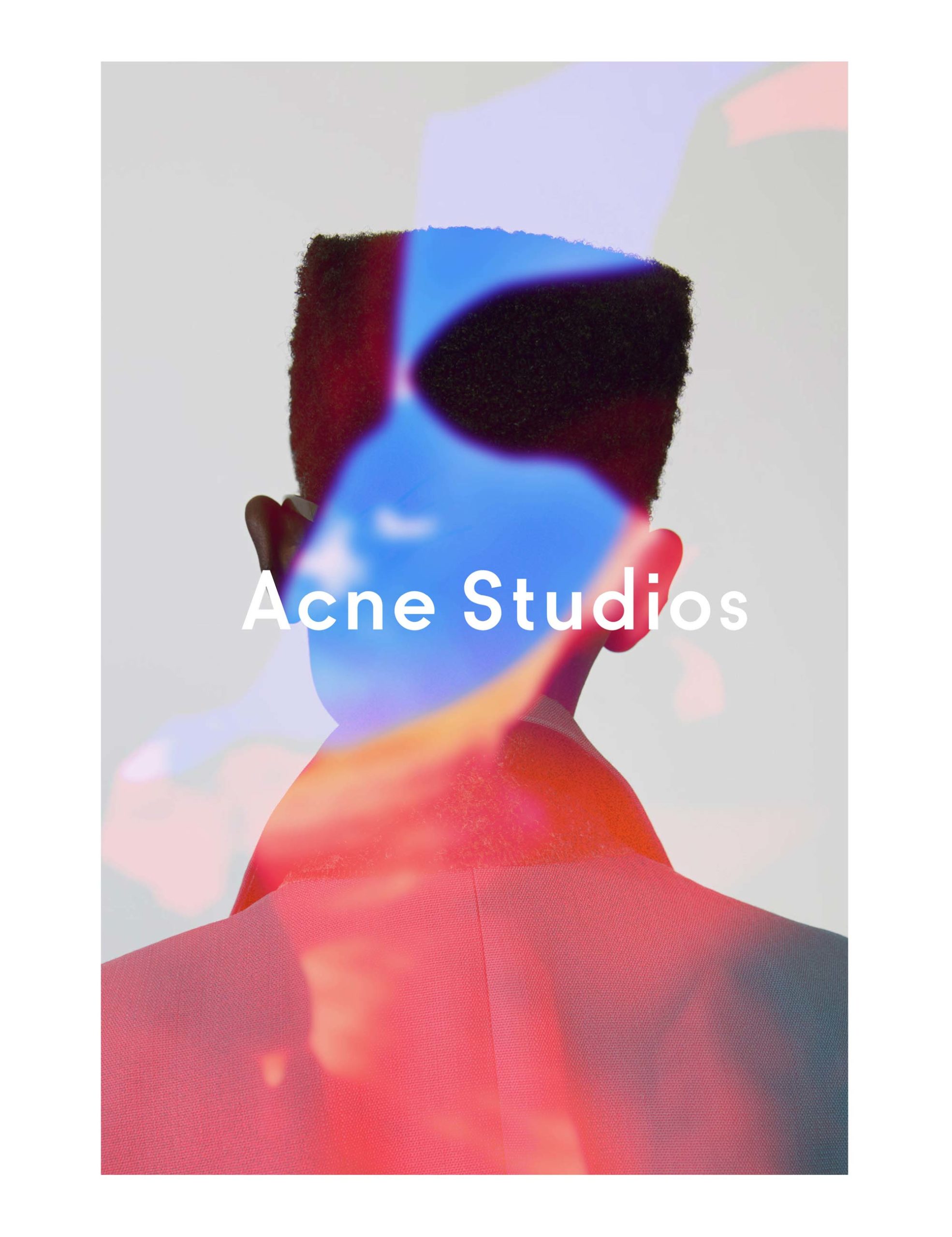 VIS-UEL Blends Minimalist Design with High Fashion Photography