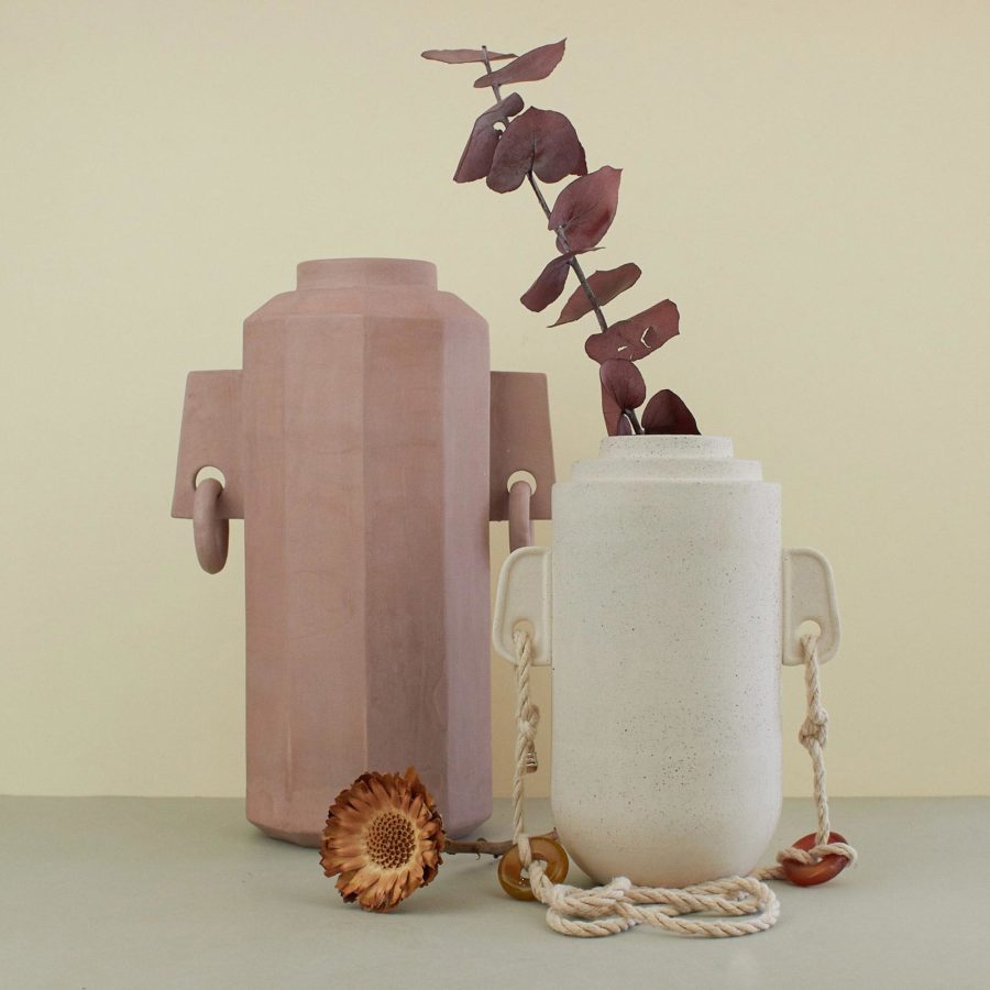 Organic shapes and middle eastern colors in the collection of Abs Objects